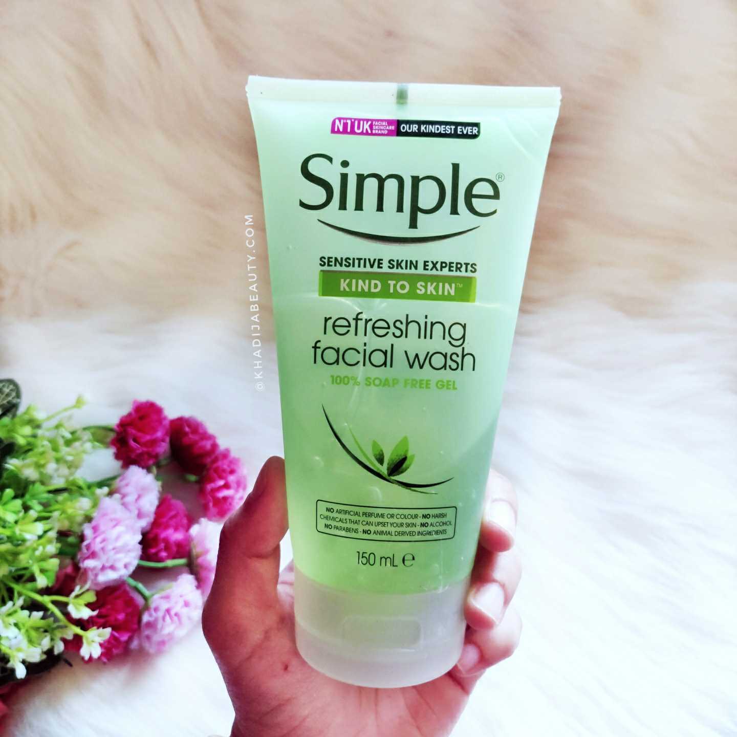Get Fresh and Clean Skin with Simple Refreshing Facial Wash 150ml in ...